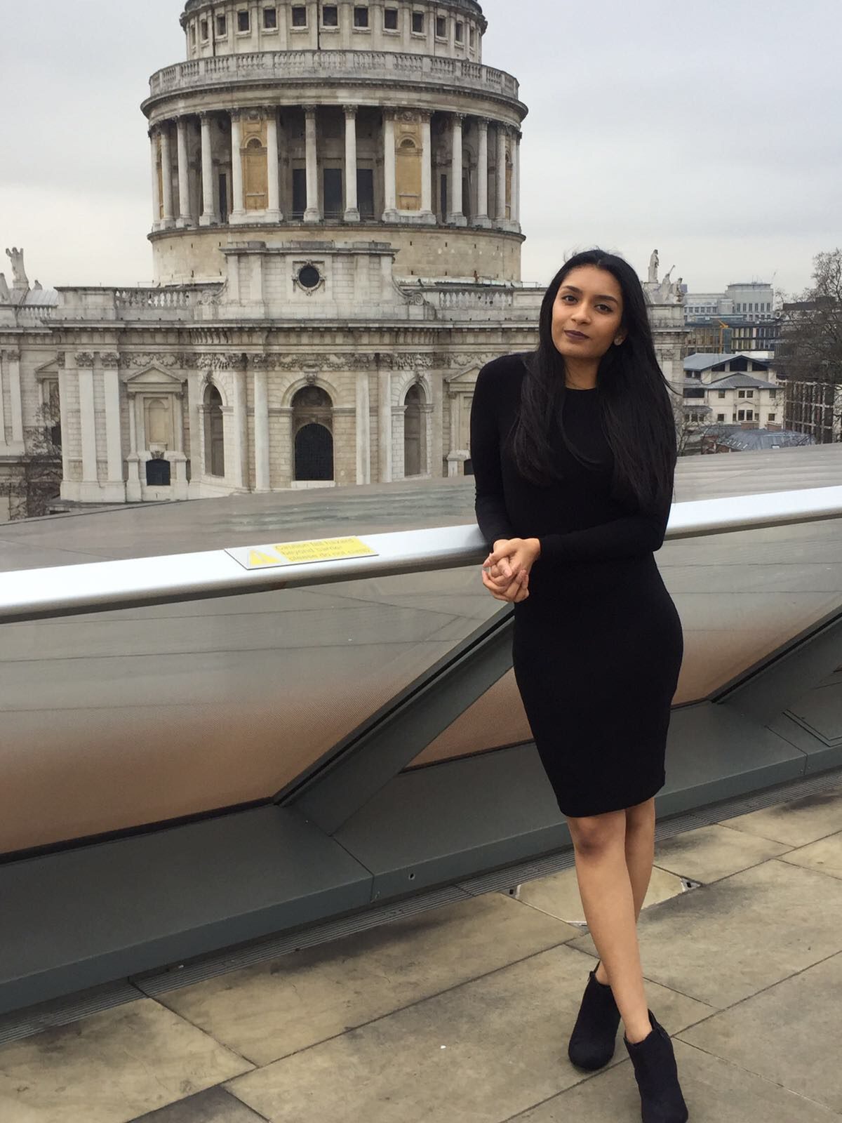 About – L I F E & H E N N A